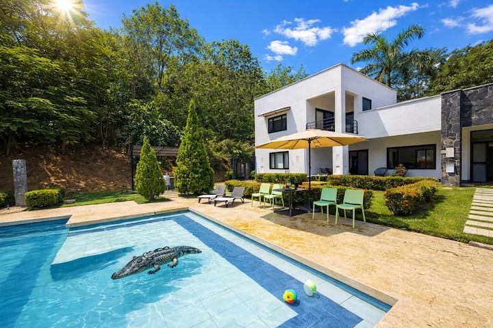 Casa De Campo A 10 Min Del Pueblo Santa Fe 20pax - Santa Fé de Antioquia