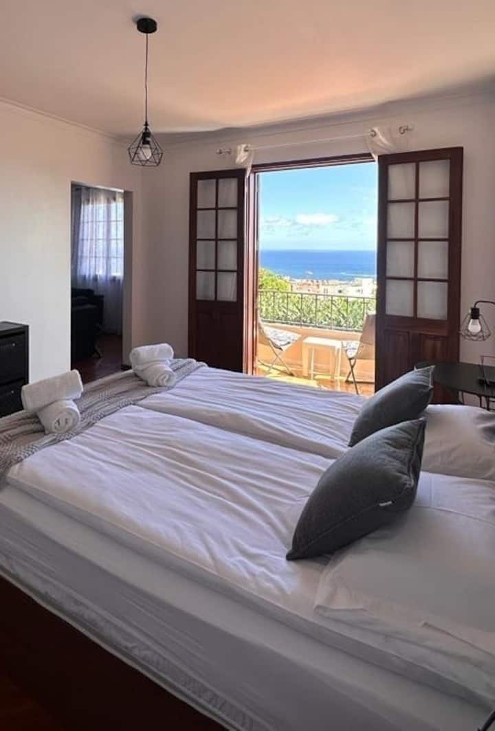Casa Valhalla - The Grey Room - Blue Sea View - Funchal