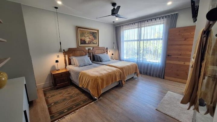 Room In Luxury House - Greyton