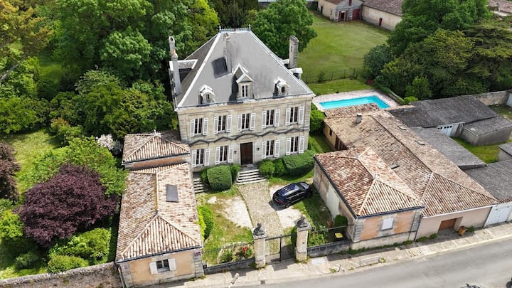 Clos Peyredoulle : Piscine, Billard & Parc Arboré - Blaye