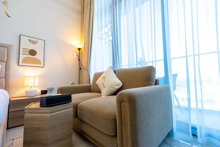 The Solis Masdar | Near Nye Fireworks - Abu Dhabi