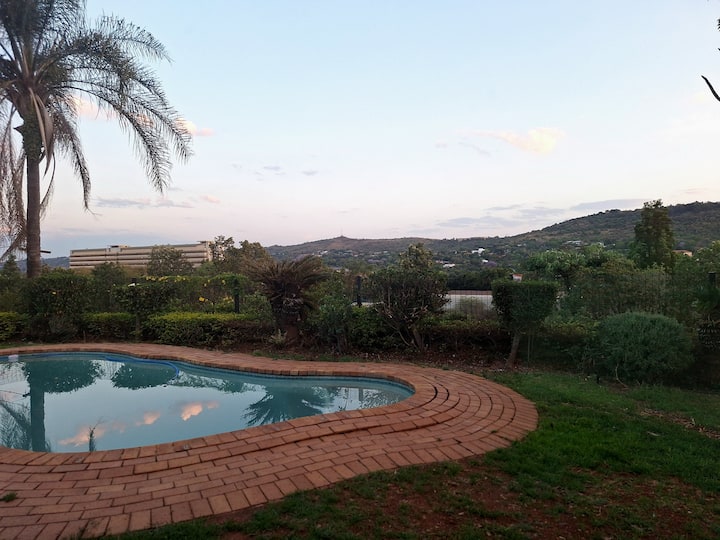 Pretoria 7br | Pool | +Children | Muckleneuk Hill - Pretoria