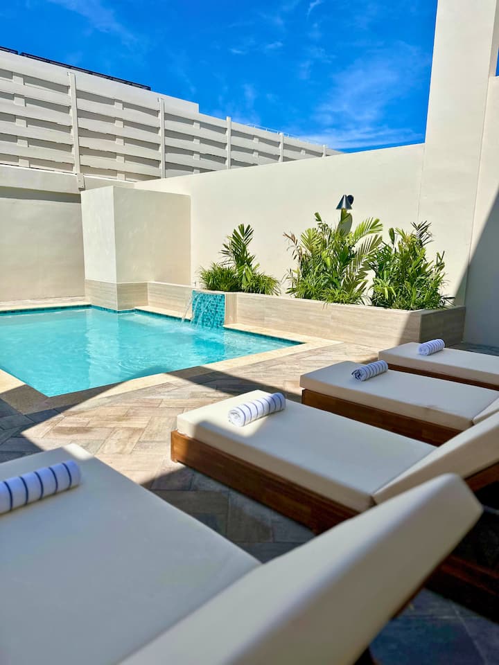 Steps From The Shore: 4 Br Villa By Bocobay - Aruba