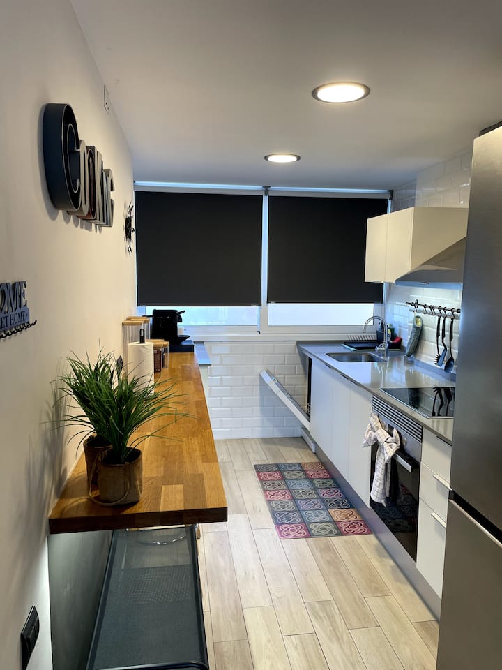 Ocean View Sunny Beach Apartment - Casteldefels