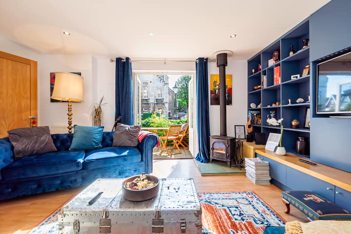 The Coach House | 4 Br With Cinema Room - Portsmouth