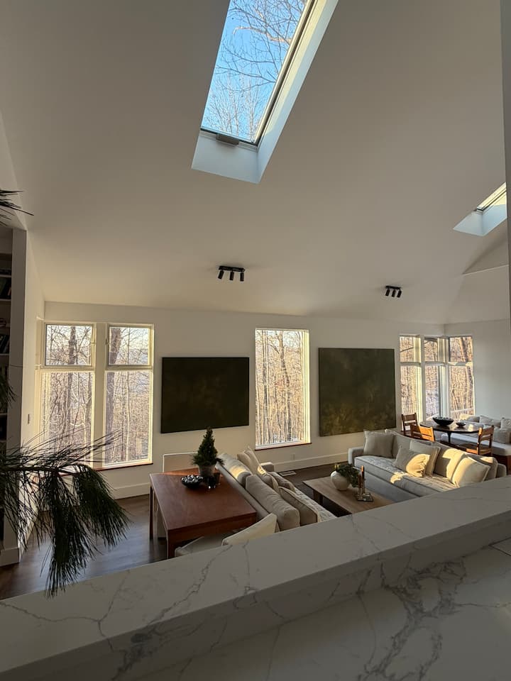 Renovated Luxury Private Library Retreat In Kent - Kent, CT