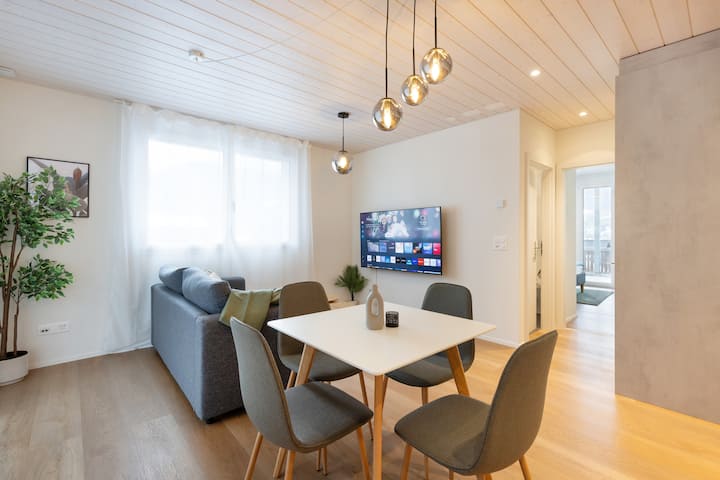 Mountain View With Balcony And Free Parking - Giswil