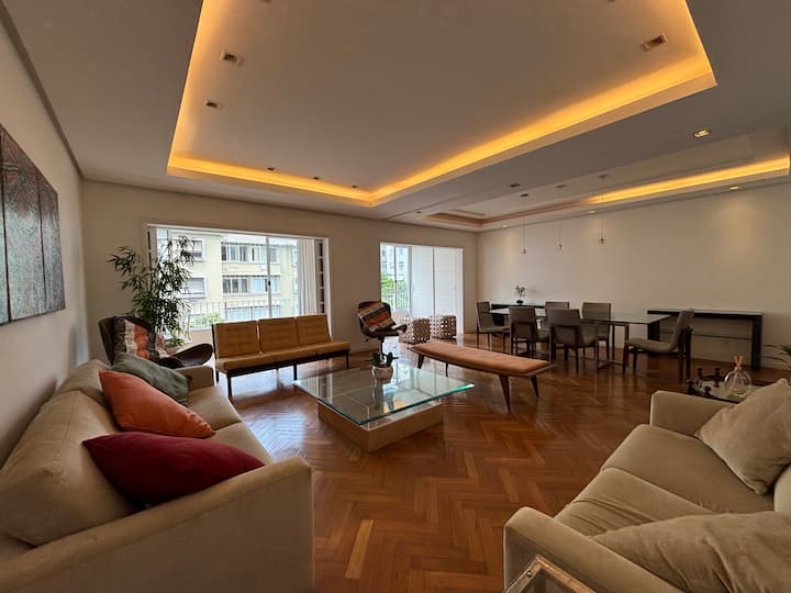 Apartamento De Alto Padrão A 100 Metros Da Praia - Ipanema