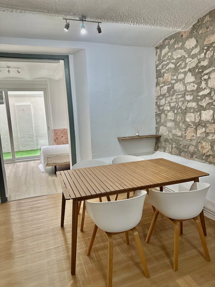 Rambla Modern & Rustic Apart With Private Terrace - Badalona