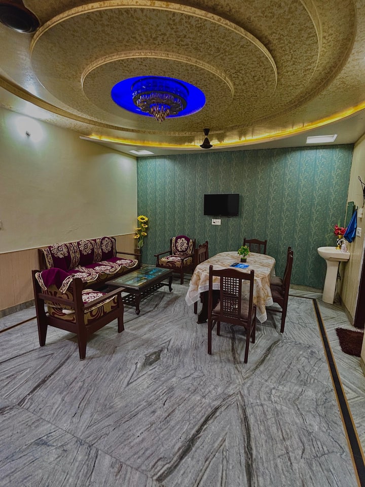 4bhk Spacious In The Heart Of City - Jaipur