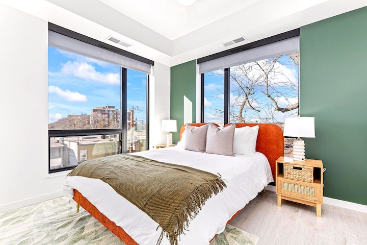 The Ember Loft 1br | Pool Table + Rooftop Deck - Minneapolis