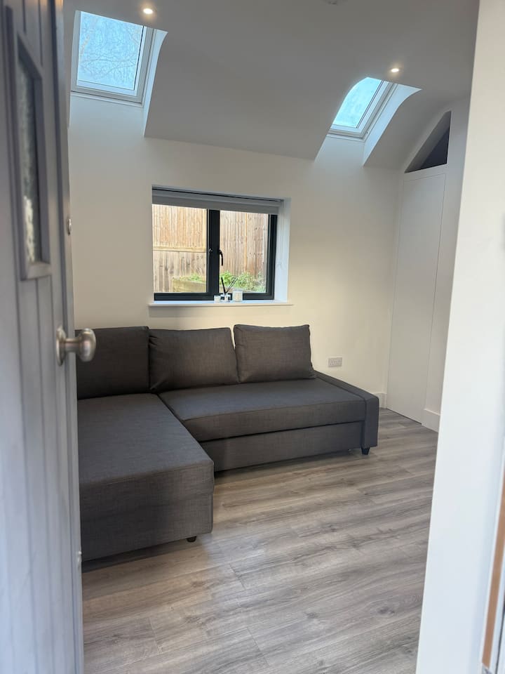 Cosy Modern Cottage In Ascot With Free Parking - Bracknell