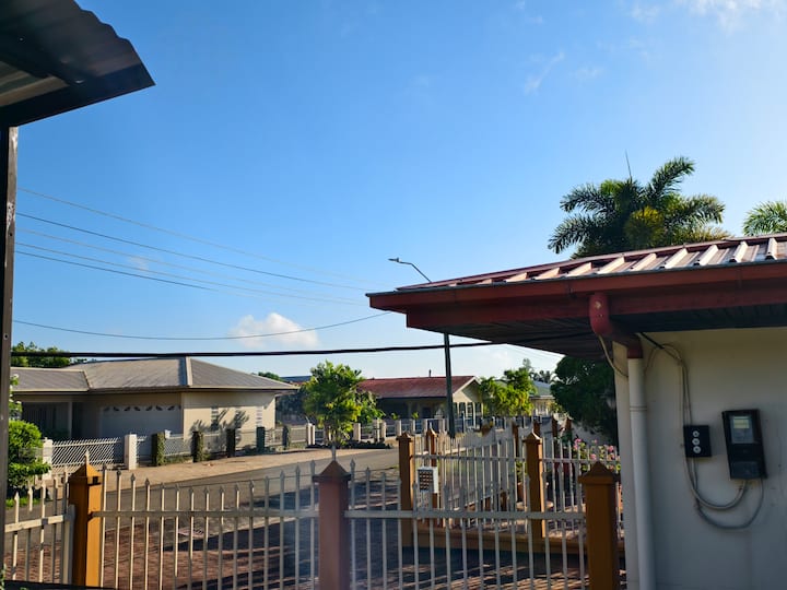 Tropical 3br Home With Garden & Fresh Breeze - Paramaribo