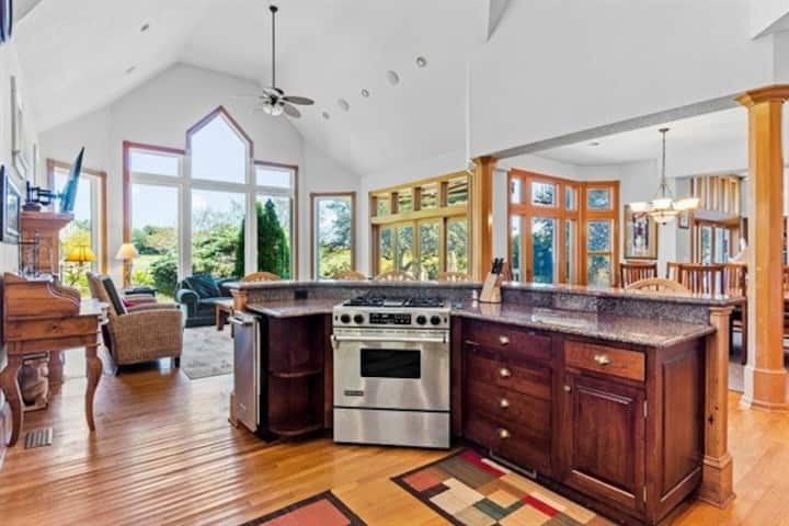 Corolla Family House! Pool, Gameroom, Golf, Beach! - Corolla, NC