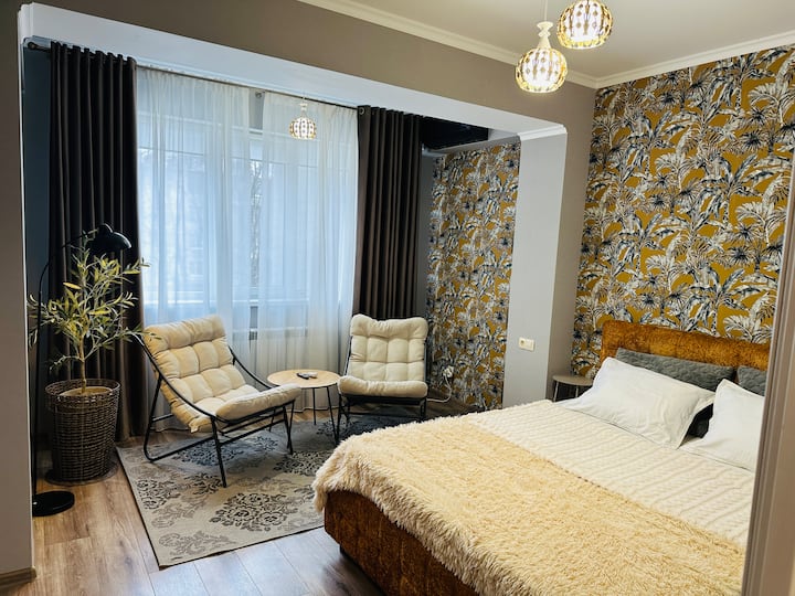 Elegant Urban Retreat Espresso Bar And Workplace - Chișinău