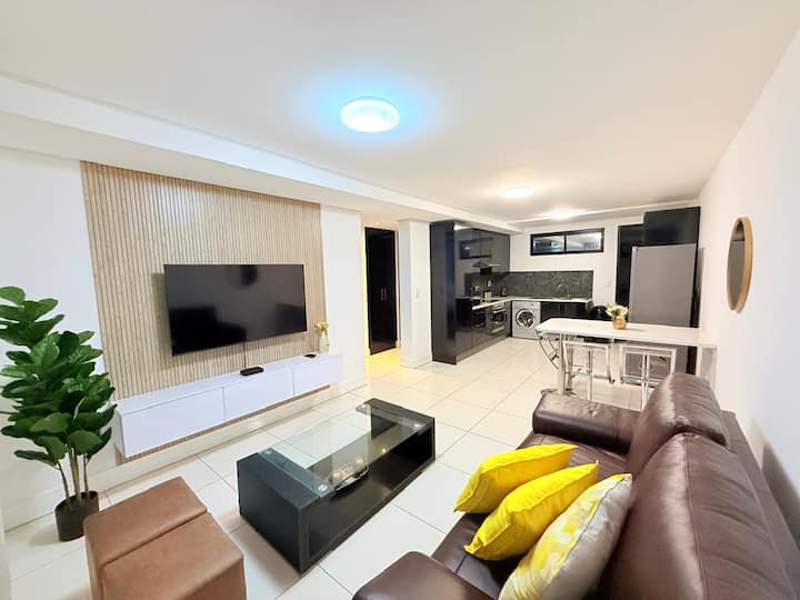 Cozy Home With A Touch Of Elegance - Namibia