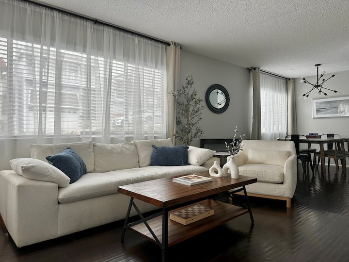 The Nest Manhattan Beach, Partial Ocean View - Manhattan Beach, CA