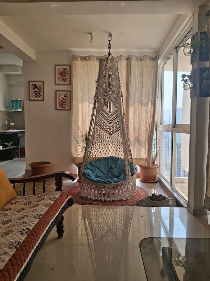 Aaryastays:- Boho 2bhk Hill View With Carpk - Thane