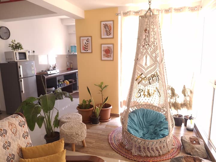 Aaryastays: Boho 2bhk Higher Floor With Carparking - Thane