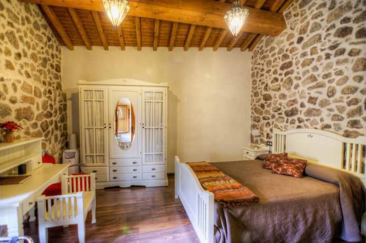 Apartamento Lagarteiru Con Bañera Chimenea Balcón - San Martín de Trevejo