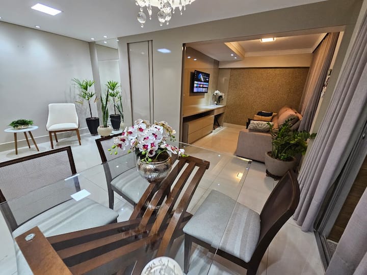 Ap. Amplo E Elegante Ao Lado Do Shopping Pantanal - Cuiabá