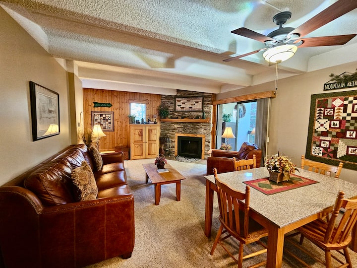 Beautiful Peaceful Apt. Next To Main St. Frisco - Frisco, CO