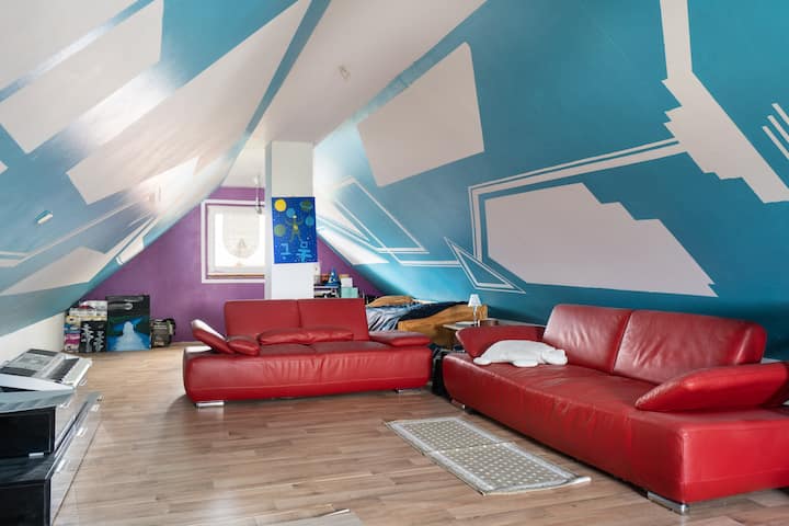 Schönes Großes Zimmer Im Dachgeschoss. - Minden