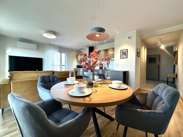 Madalińskiego Apt26-balcony&lift -700m Mainstation - Wrocław