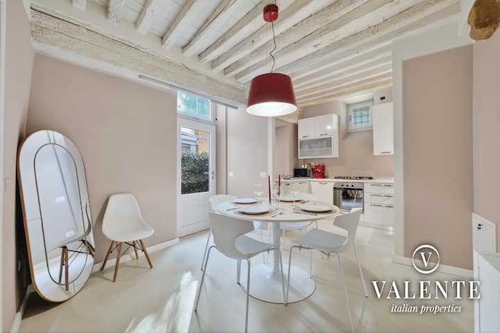 A Due Passi Dalla Torre Guinigi–nel Cuore Di Lucca - Lucques