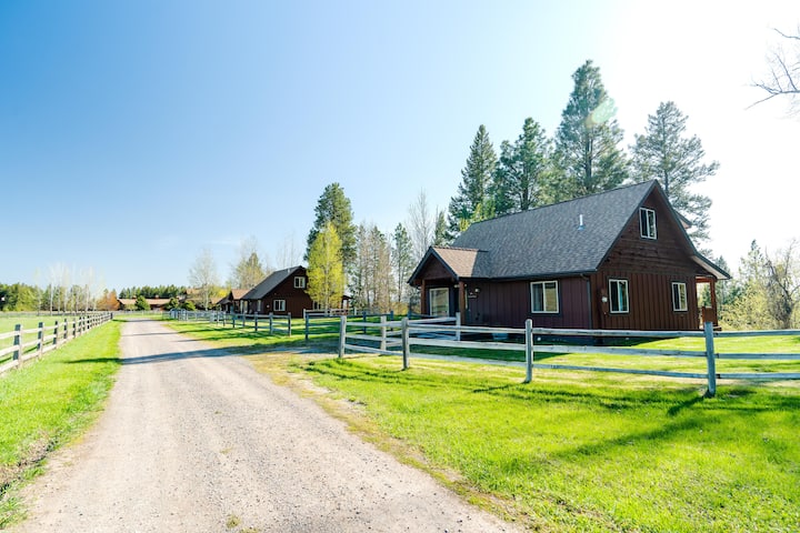 Glacier Ranch-flathead River Cabin - Columbia Falls, MT