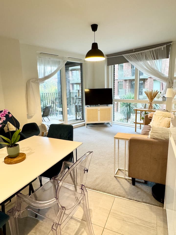 Modern 2br 2ba Next To Tube & 20 Mins To Central - Harrow