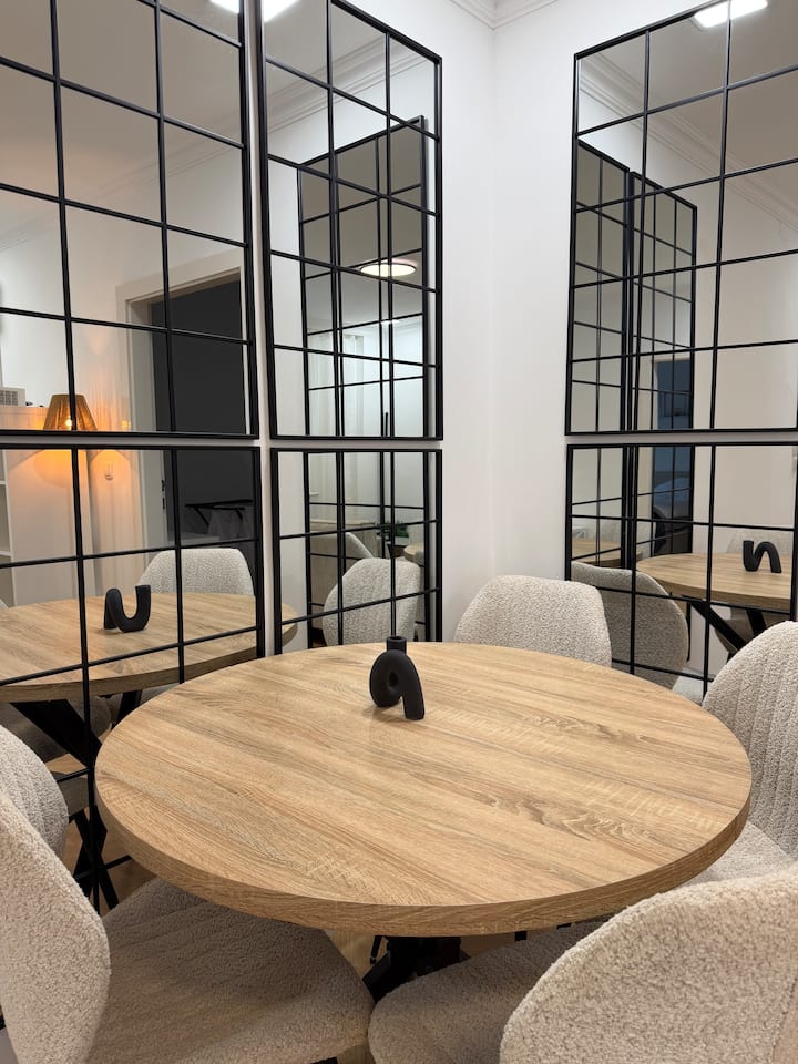 Wolfühloase Mit Heimkino Direkt In Flughafennähe - Schwechat