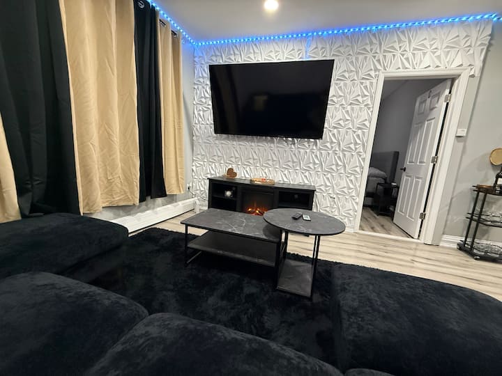 Apt 1 - Oversized Condo Near Ewr, Nyc & Nj Trans - Elizabeth, NJ