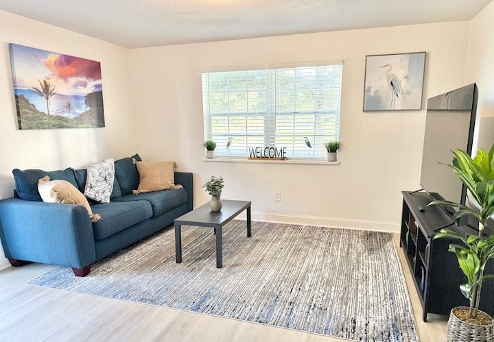 Kingbed*70”tv*ez Walk To Wolfson & Baptist Center - Jacksonville