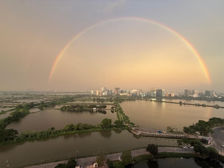 Luxerious Lake View Apartment In Highrise Building - Kolkata (Calcutta)