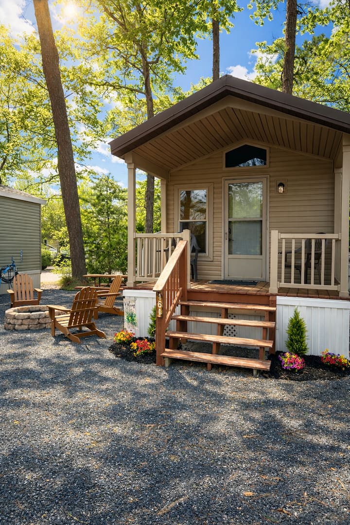 Cozy Cabin W/ Fire Pit + Deck | 4 Guests - Belleplain State Forest, Woodbine