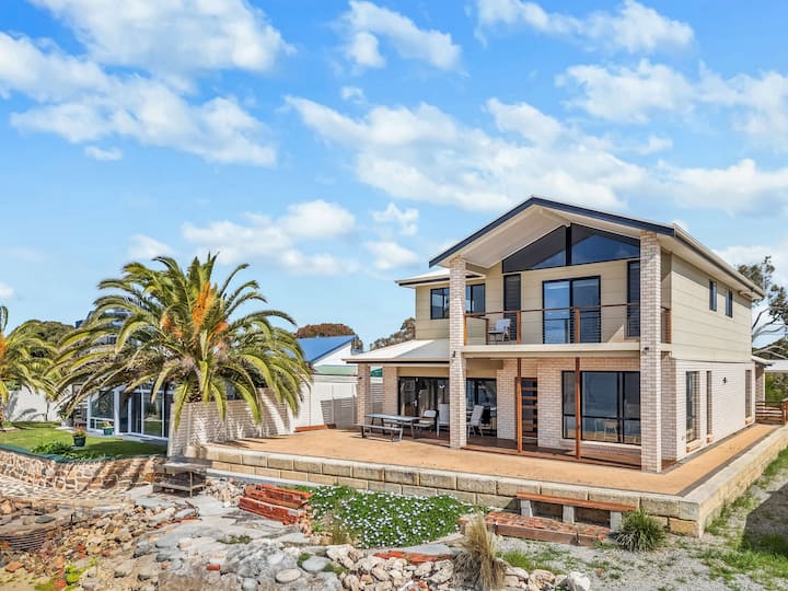 Tulka Waterfront Holiday Home - Port Lincoln
