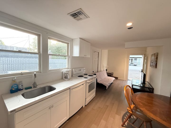 4b/3b House Close To Downtown - ボセル, WA