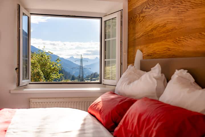 Doppelzimmer 1 – Auf Der Piste Mit Sauna-zugang - Ischgl