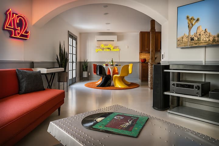 Area 42 - Curiosities And Quests - Yucca Valley, CA