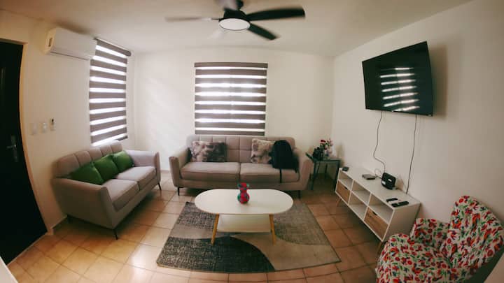 Hermosa Casa A 10 Mins Del Est Bbva Y P. Fundidora - Monterrey