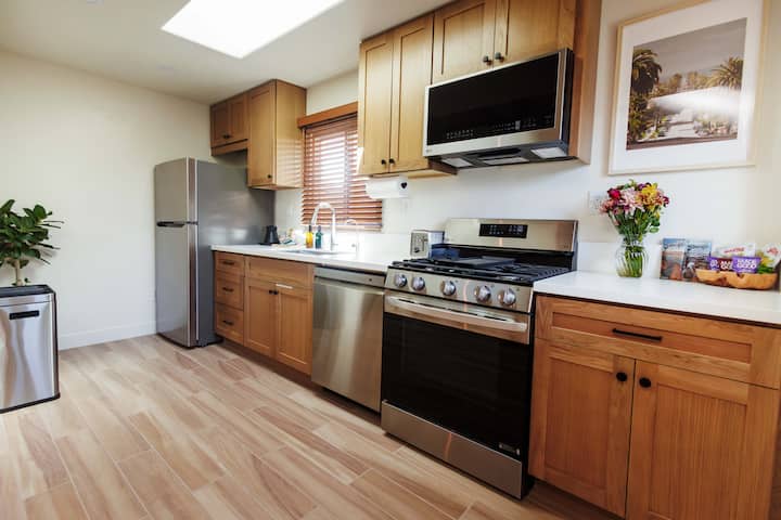 Pacific Beach Tiny House - San Diego, CA