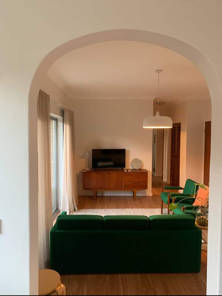 Art Beach Apartment - Wollongong