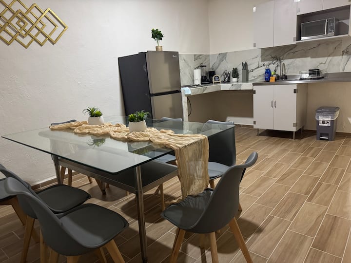 Casa Moderna Con Cochera Zona De Parque Fundidora - Monterrey