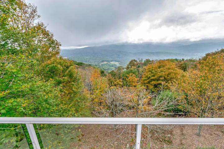 Stay Cool On Cloud 9-new Kitchen! Spa! Gym! Views! - Banner Elk, NC