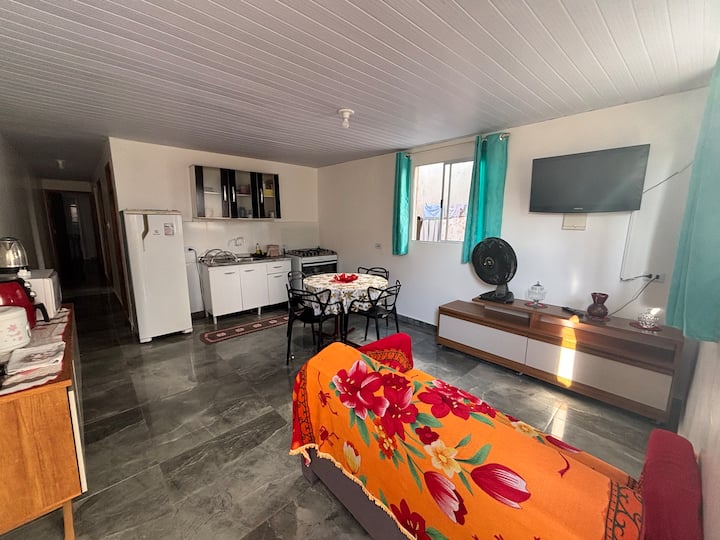 Casa Simples C 3 Quartos á 375 Metros Da Praia. - Matinhos