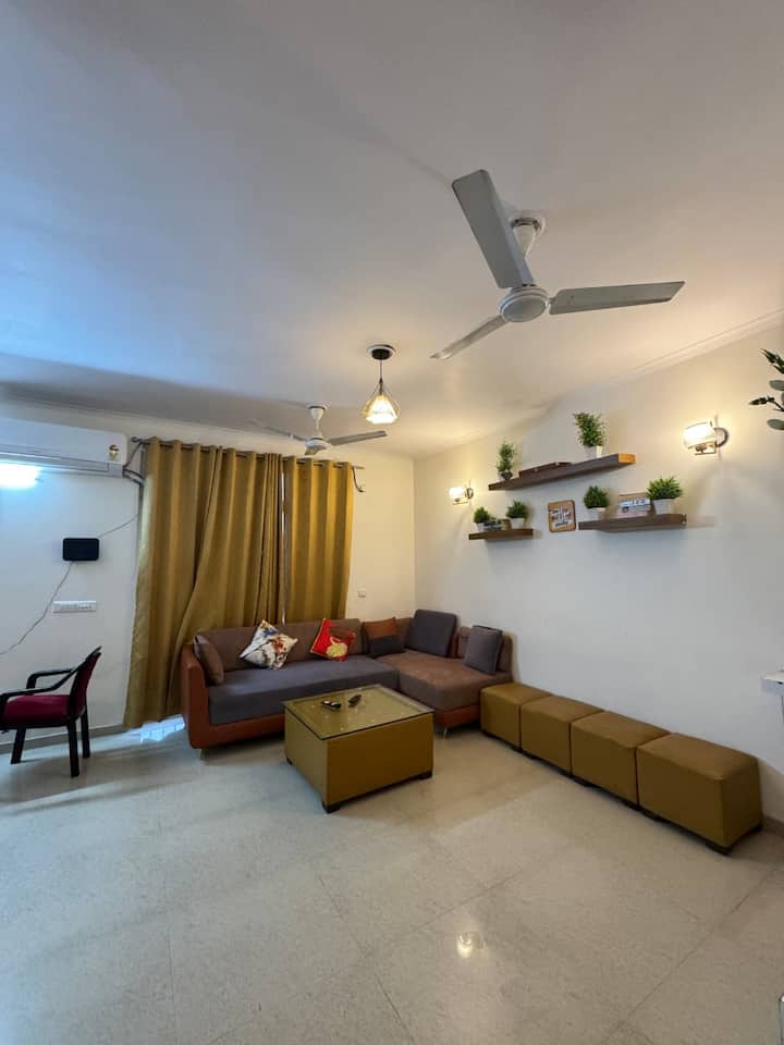 Zoomstay| 3bhk Suite| Near Palassio Mall & Ekana - Lucknow