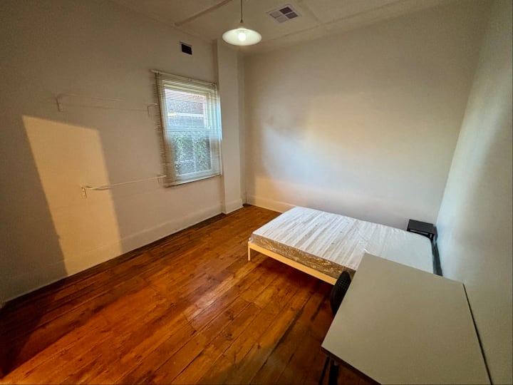 Largs Bay Gem - Adelaide