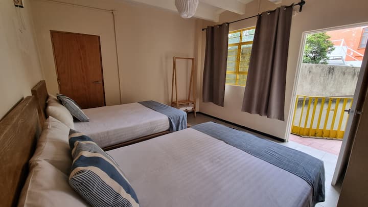 Habitación 23, 2 Camas Matrimoniales - Guanajuato