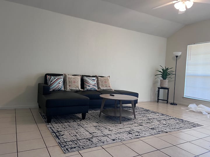 Best Value - 10min Drive To Ft. Hood Main Gate - Killeen, TX